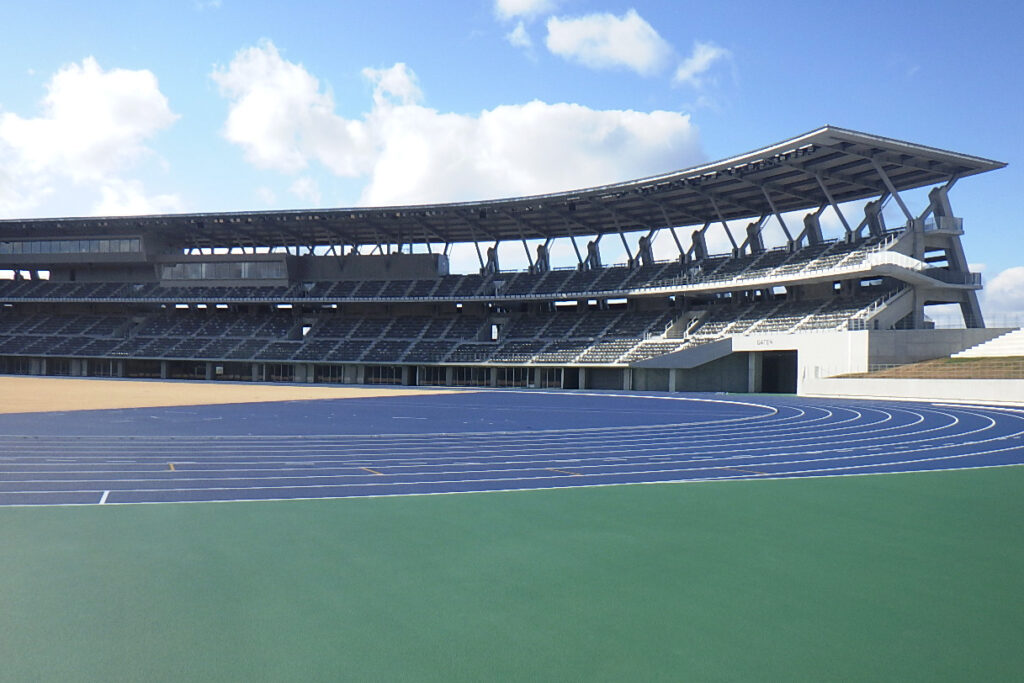 平和堂HATOスタジアム（彦根総合スポーツ公園 陸上競技場） | 陸上競技場 | 日本体育施設株式会社